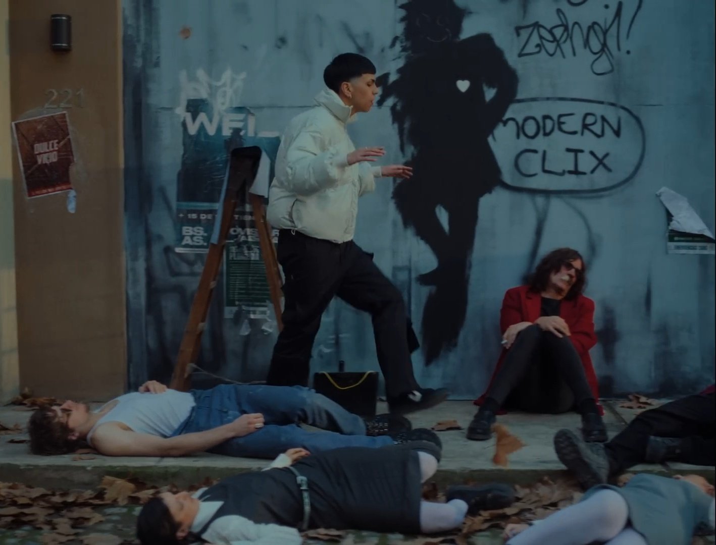 Milo J presenta la edición de lujo de su disco "166" en la ex ESMA ...